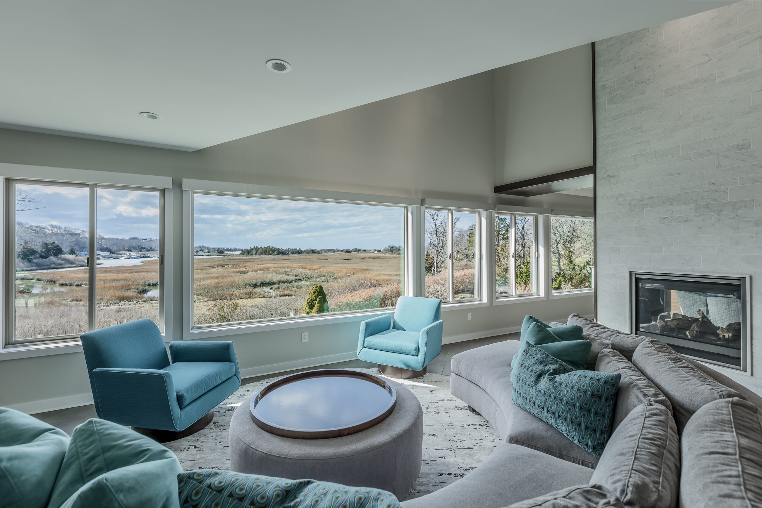 North Fork Dream Home: Enjoy all seasons on Mattituck Inlet